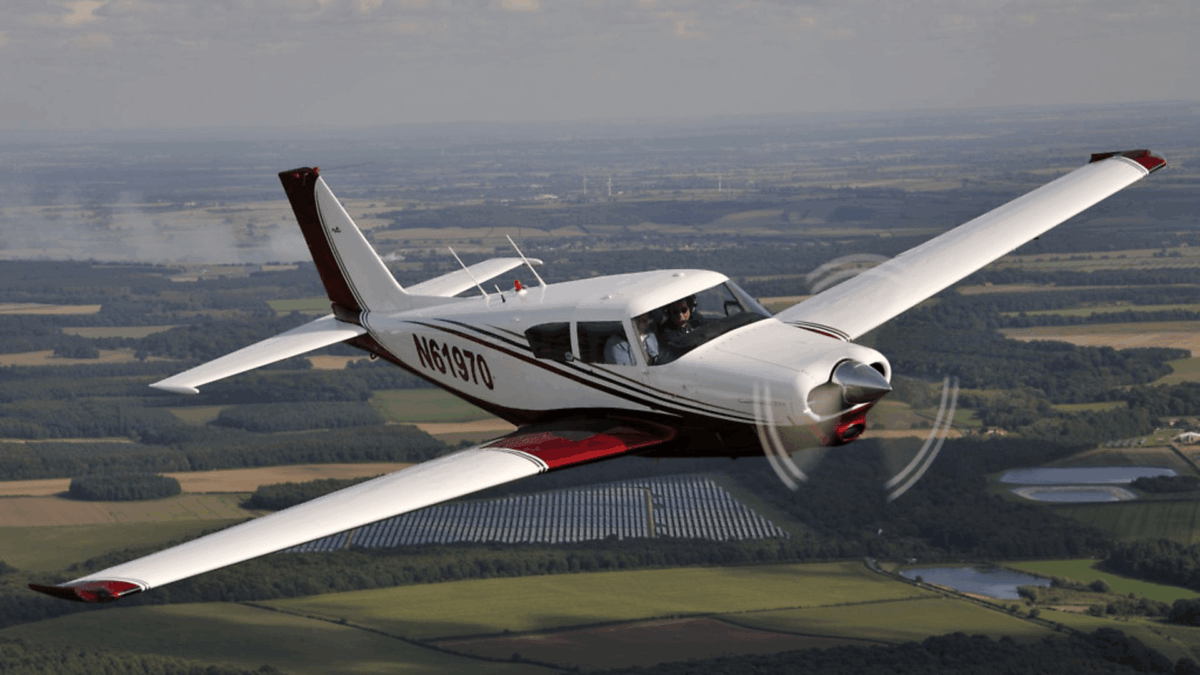 The Complete Guide to the Piper Comanche 250: Specs, History, Safety ...